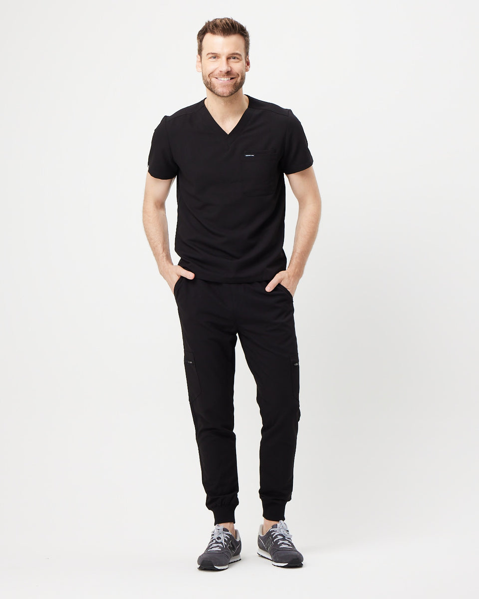 WEARY Three-Chest-Pocket Scrub Top - Black – Scrub Lab - Premium ...