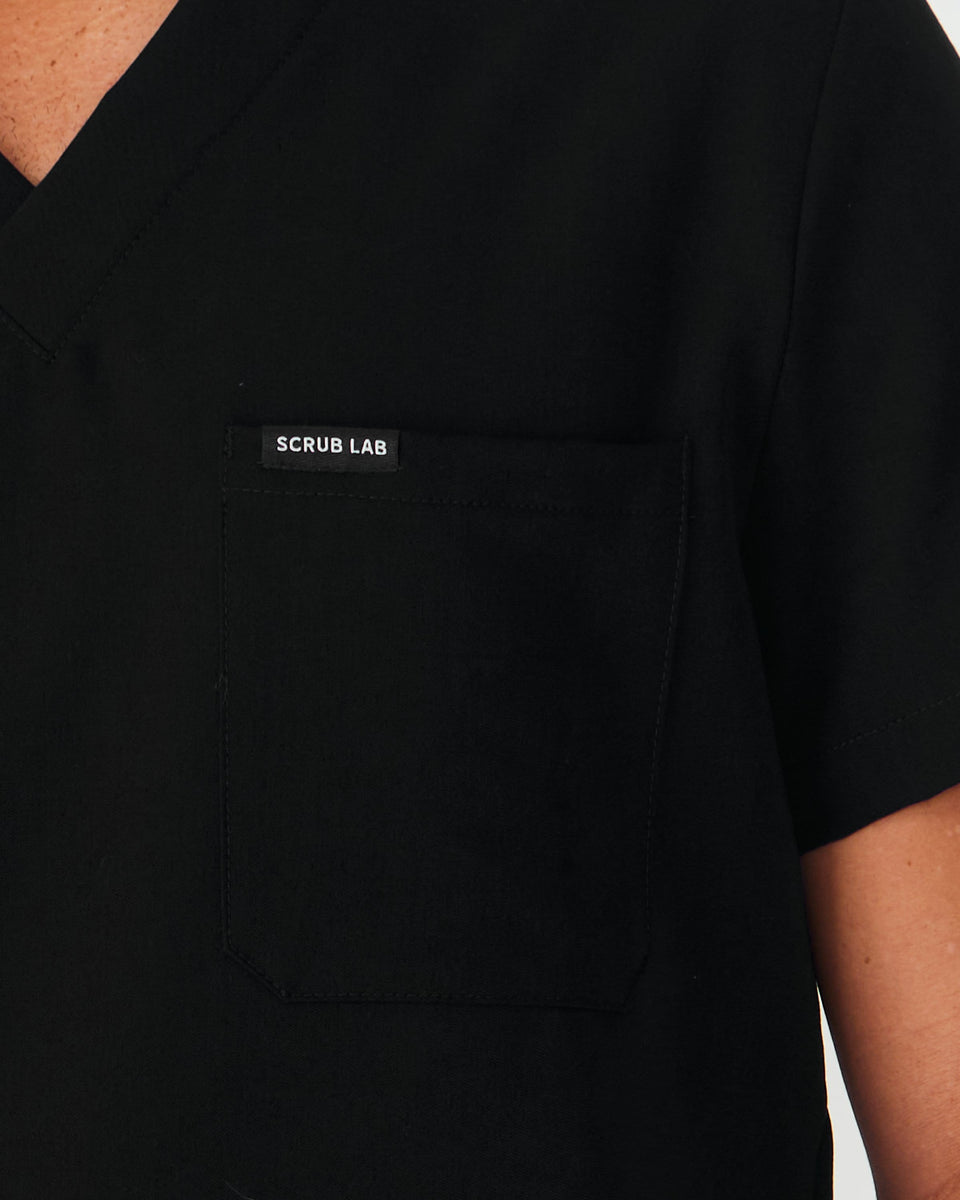 IAN Three Pocket Scrub Top - Black – Scrub Lab - Premium Medical Apparel